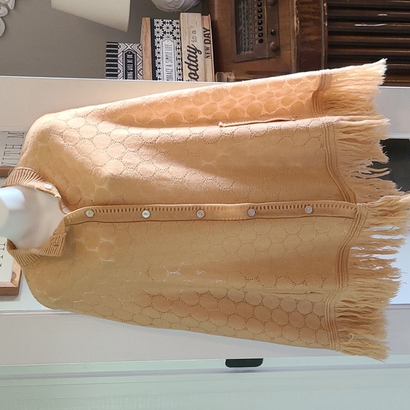 Vintage | Jackets & Coats | Vintage Shawl Boho Cottagecore Grannycore ...